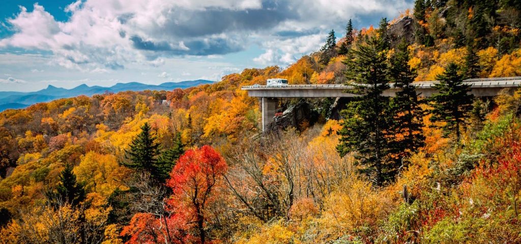How to Plan an Amazing Blue Ridge Parkway Road Trip - Blue Ridge ...
