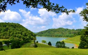 The 15 Best Lakes in the Virginia Mountains to Visit