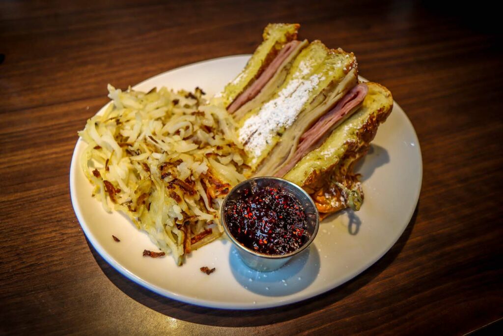 10 Best Cherokee NC Restaurants for Breakfast, Lunch & Dinner