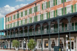 The 15 Most Haunted Places in Georgia to Visit