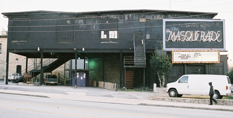 The 15 Most Haunted Places in Georgia to Visit