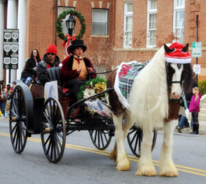 The 10 Most Festive Christmas Towns in Virginia to Visit
