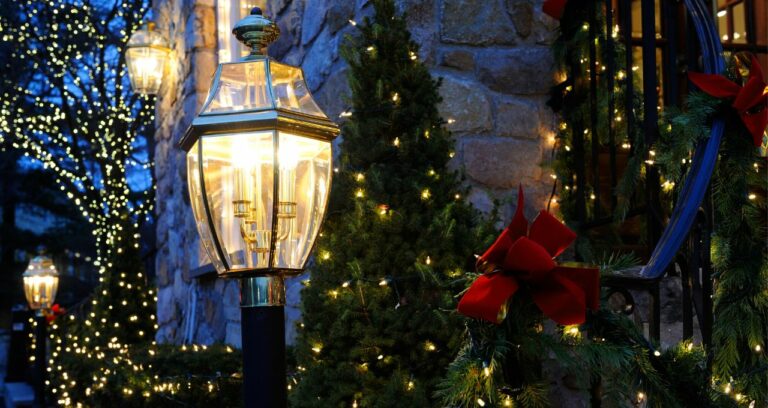 10 Great Places to Celebrate Christmas in Virginia