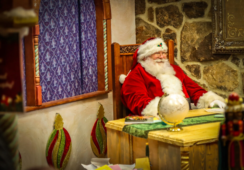 Christmas Fun at Rock City Enchanted Garden of Lights (GA/TN)