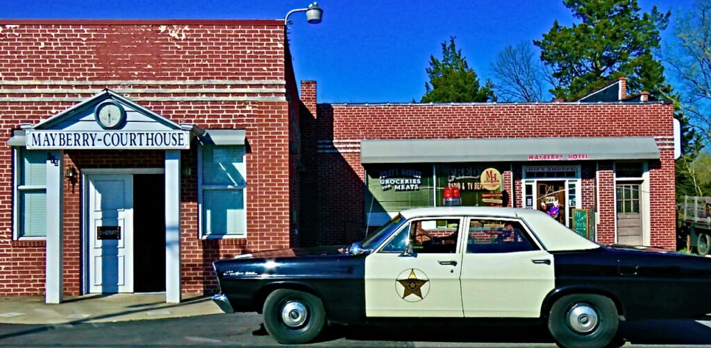 The 10 Best Things to Do in Mount Airy NC (& Surry County)