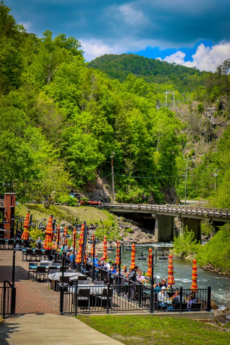 Visiting the Historic Tapoco Lodge Resort in Robbinsville NC - Blue ...