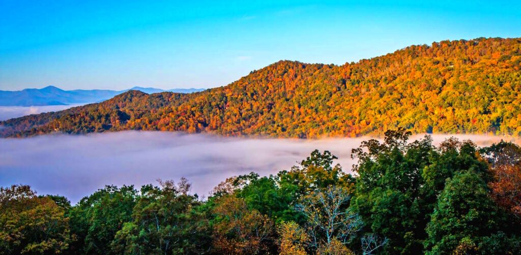 The 20 Best Overlooks on the Blue Ridge Parkway in Fall - Blue Ridge ...