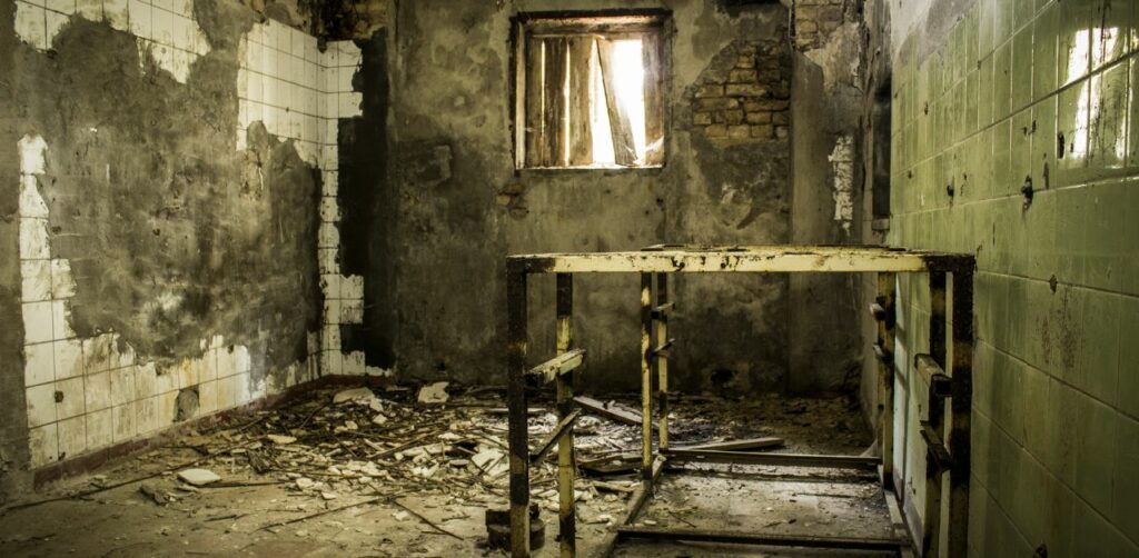 The 15 Most Haunted Places in Tennessee to Visit - Blue Ridge Mountains ...