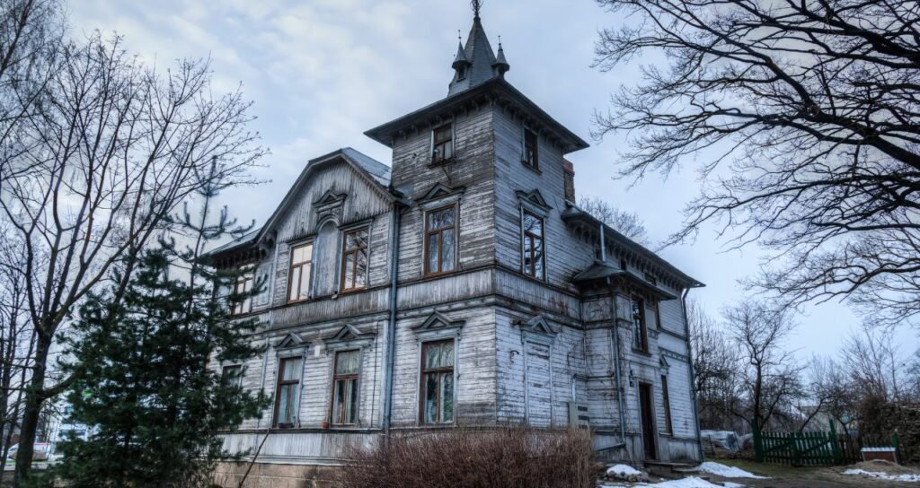 The 10 Best Haunted Houses in Tennessee to Visit - Blue Ridge Mountains ...