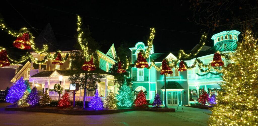 15 Best Places to Celebrate Christmas in Tennessee (2023) - Blue Ridge ...