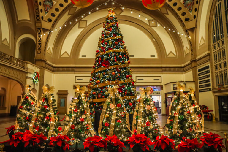 Christmas in Chattanooga TN: 10 Festive Events Worth Attending - Blue ...