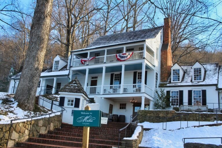 The 10 Best Restaurants in Charlottesville VA - Blue Ridge Mountains ...