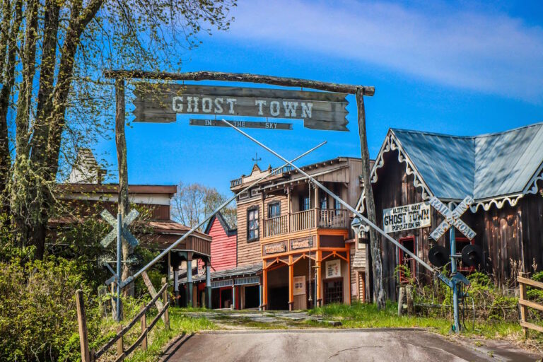Visiting the Abandoned Ghost Town Amusement Park in Maggie Valley NC